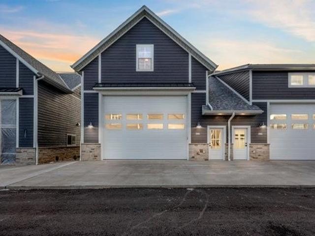 844 S 18th Ave Unit 9, Sturgeon Bay, WI 54235