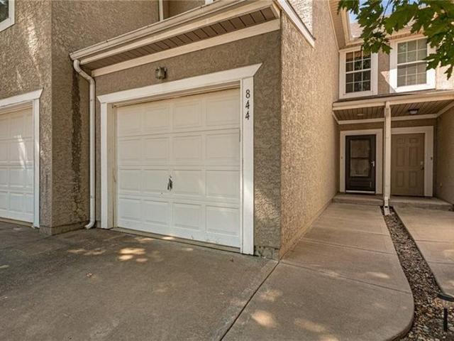 844 S Woodson Ct, Gardner, KS 66030