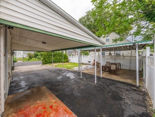 844 Saint Marys Ave