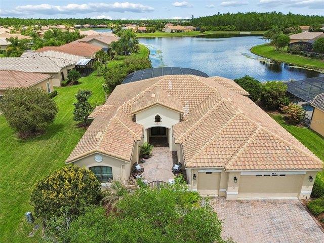 844 San Raphael St, Poinciana, FL 34759