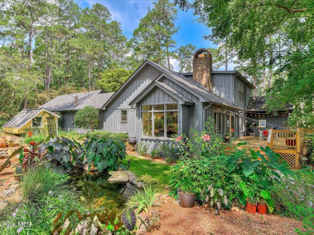 844 Point Comfort Road