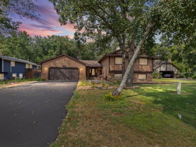 8454 Pleasant View Drive