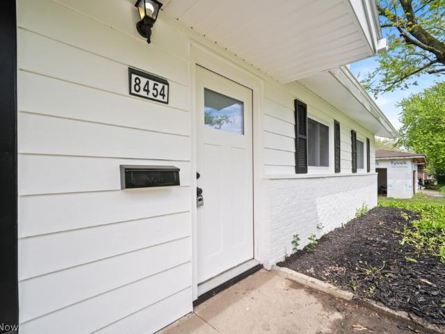 8454 Royalhaven Drive
