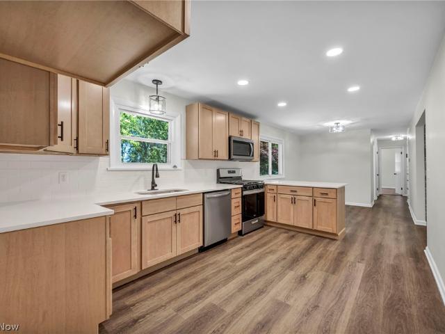 8455 W Ridge Road