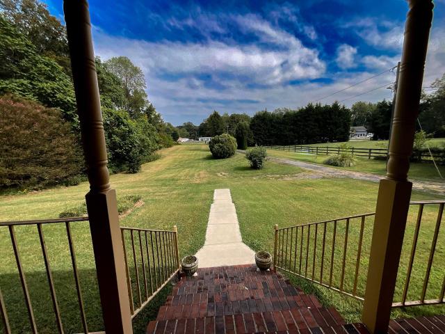 8458 James Madison Parkway