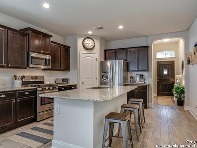 8459 Buckhorn Parke