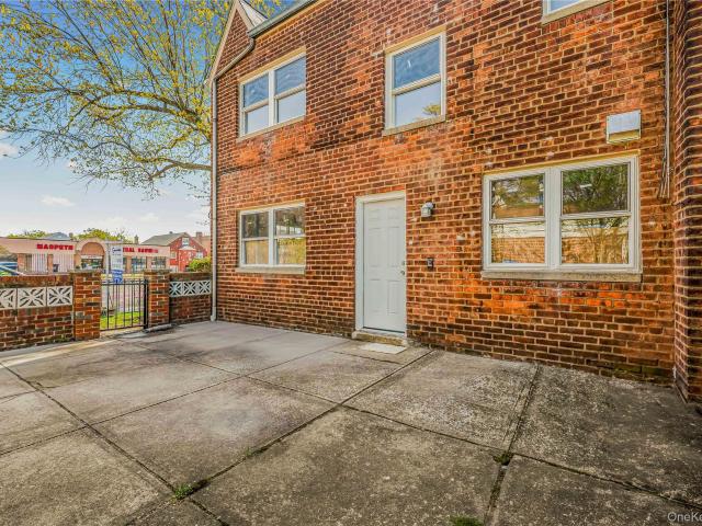 8459 Goldington Court