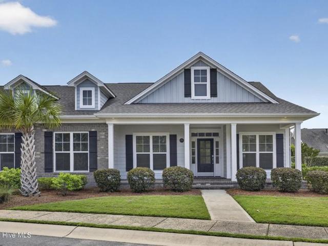 8450 Oak Abbey Trl NE, Leland, NC 28451