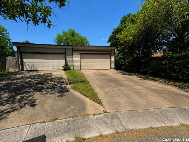 8450 Dixon Ridge Dr Unit 80, San Antonio, TX 78239