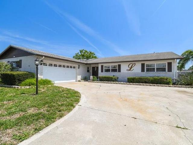 8450 Flagstone Dr, Tampa, FL 33615