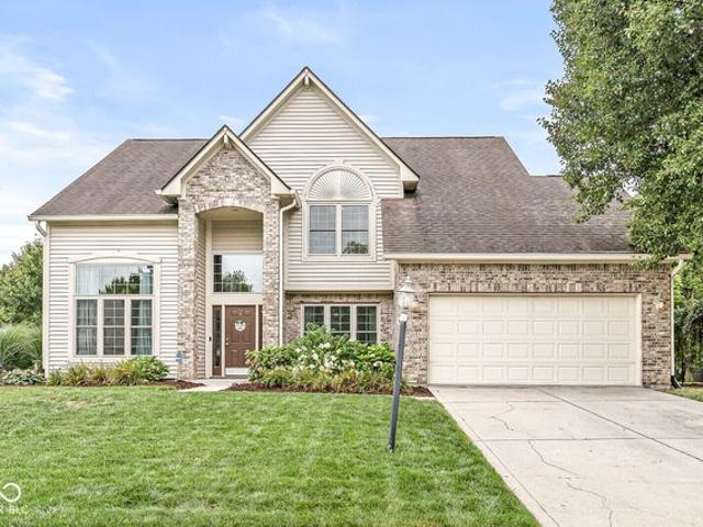 8451 Ardennes Dr, Fishers, IN 46038