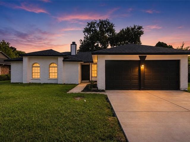 8451 S Meadow Bird Cir, Missouri City, TX 77489