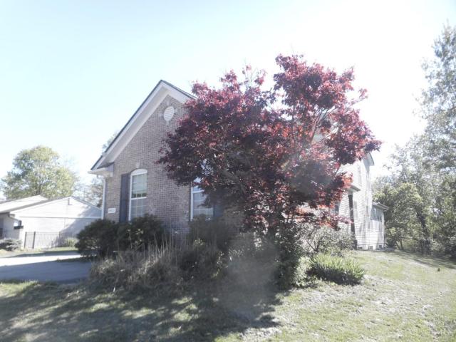8452 Kenwood Rd