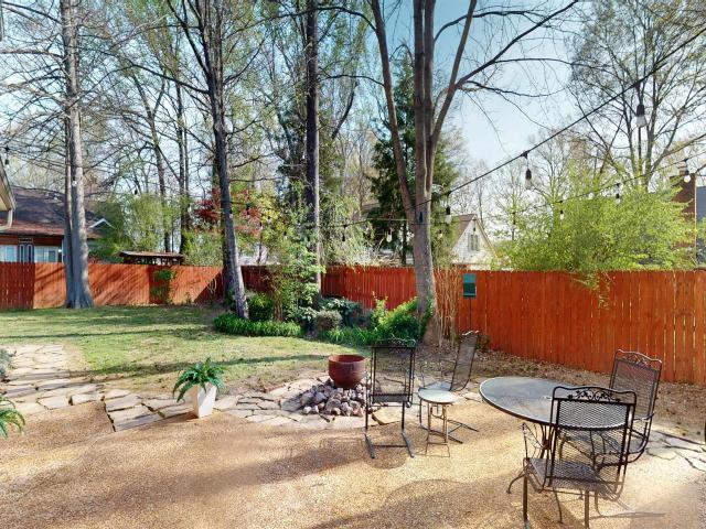 8452 winthrop ct