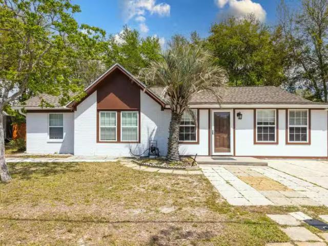 845 Boulevard De L'Orleans, Mary Esther, FL 32569 MLS 946687