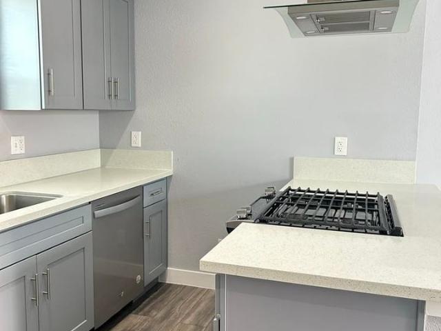 845 E. 6th Studio Apartment for Rent at 845 E 6th St, Long Beach, CA 90802 Downtown Long Beach