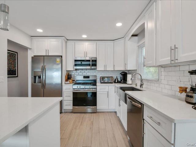 845 E Walnut Street