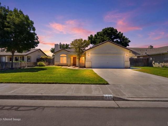 845 E Julia Way, Hanford, CA 93230