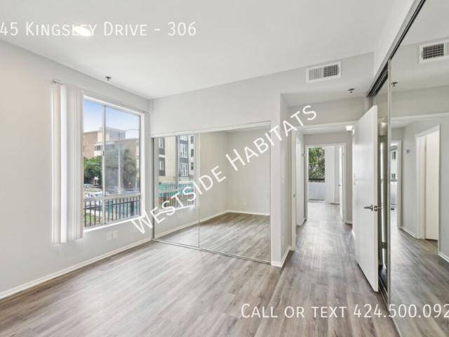 845 Kingsley Gorgeous, fully renovated building located in Koreatown