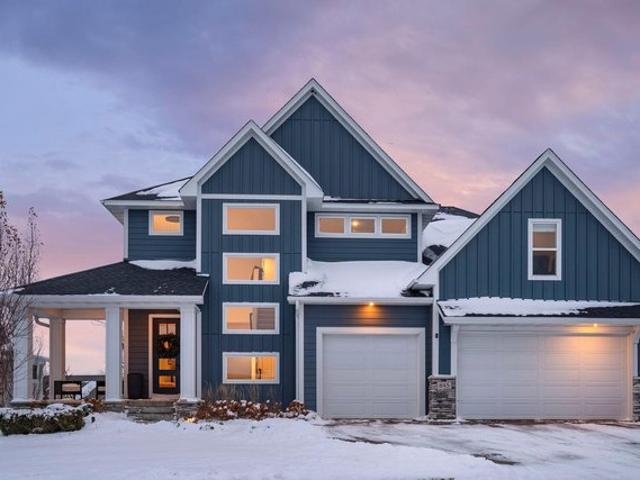 845 Juniper Cir N, Lake Elmo, MN 55042