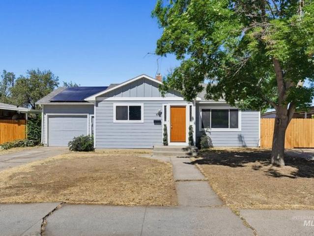 845 N 7th E, Mountain Home, ID 83647