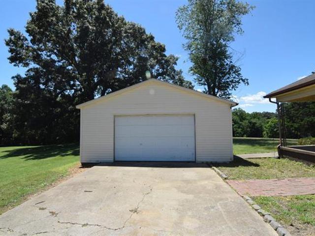 845 S County Line Road