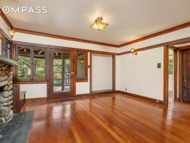 845 S Los Robles Ave, Pasadena, CA