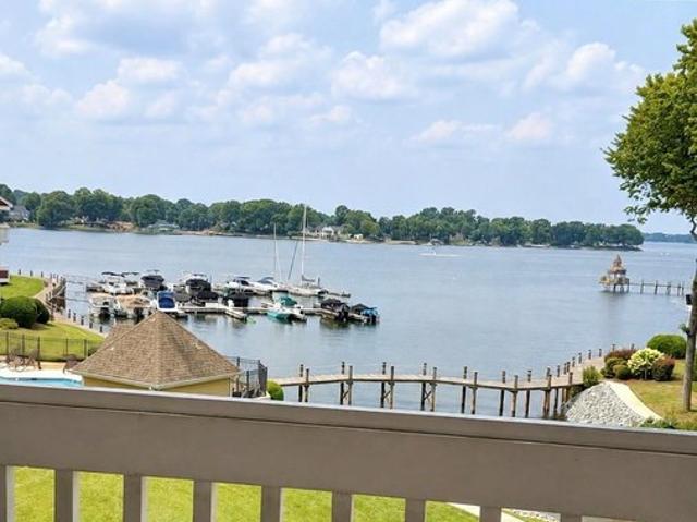 845 Southwest Dr, Davidson, NC 28036