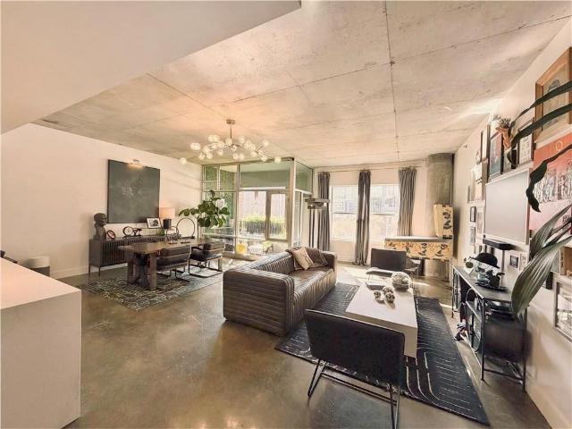 845 Spring Street NW 524