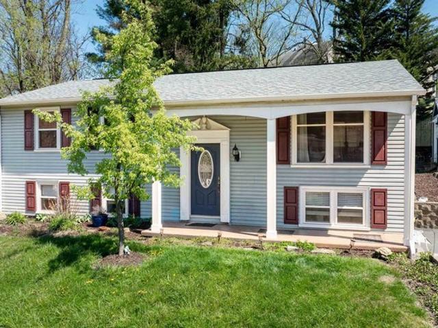 845 Stewart St, Morgantown, WV 26505