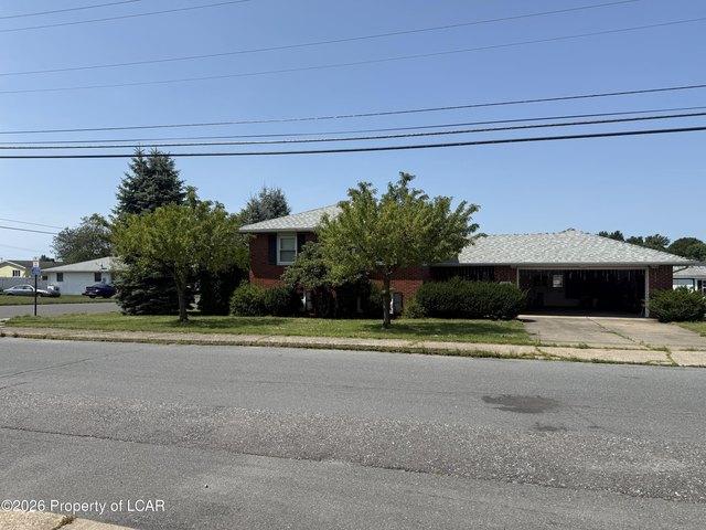 845 W 17th St, Hazleton, PA 18201
