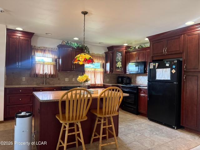 845 W 17th Street