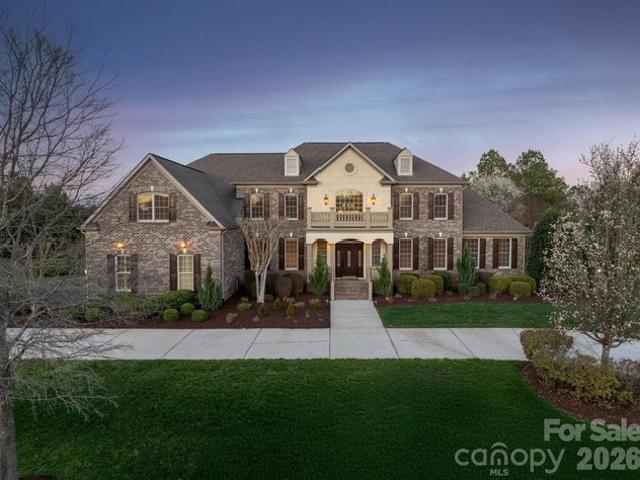 845 Wandering Way Dr, Waxhaw, NC 28173