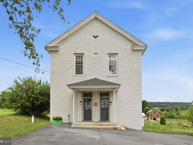 845 White School Rd, Honey Brook, PA 19344