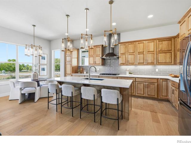 8467 Annapolis Drive