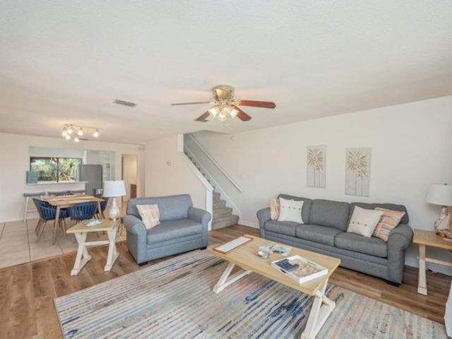 8468 Gulf Blvd Unit UT4, Navarre, FL 32566