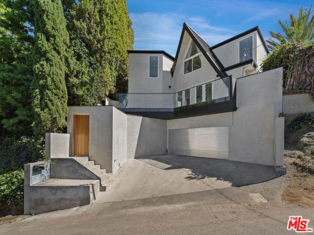 8460 Cole Crest Drive