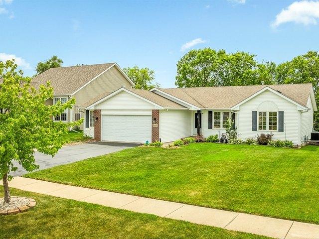 8460 Crooked Bend Rd, Machesney Park, IL 61115