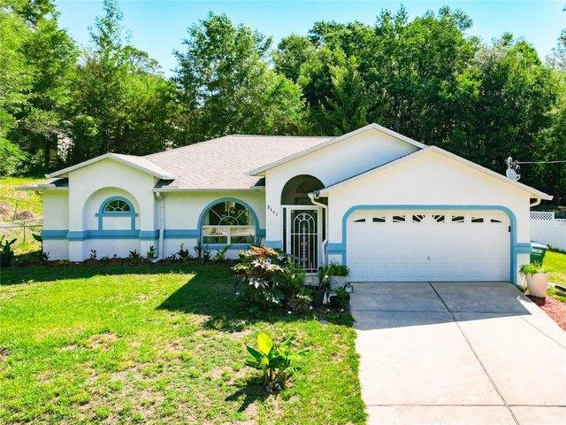 8461 N Titleist Dr, Citrus Springs, FL 34434