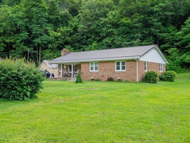 8462 N Fork Hwy, Cabins, WV 26855