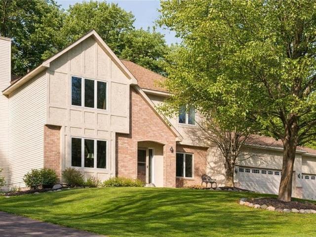 8463 Zanzibar Ln N, Maple Grove, MN 55311