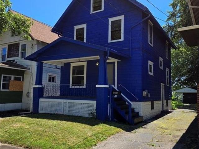 846 Clark Street