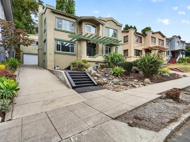 846 Mandana Blvd