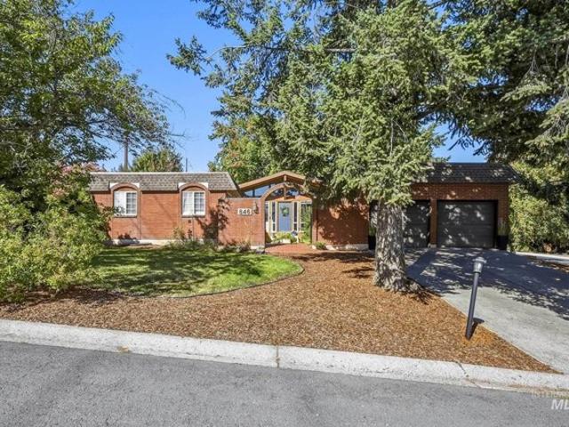 846 Nylarol St, Moscow, ID 83843