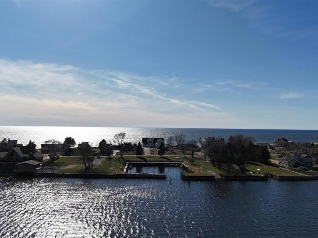 846 S Lakeshore Drive # 3