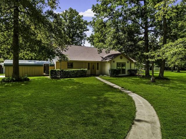 846 Savannah Ln, Livingston, TX 77351