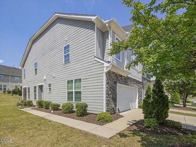 846 Salem Pointe Place