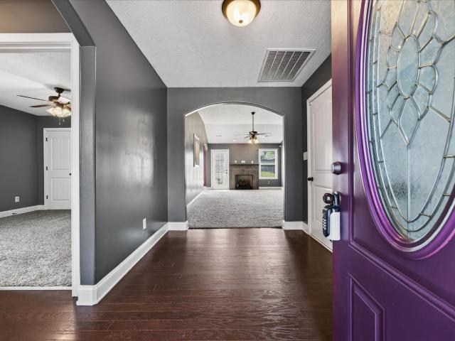 846 Shelton Cir
