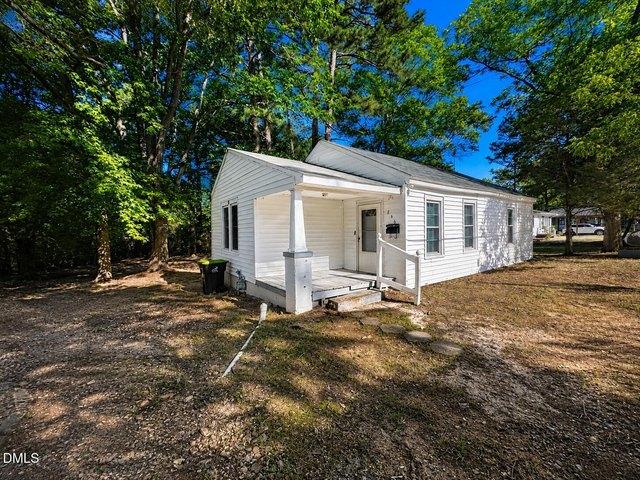 846 State St, Henderson, NC 27536