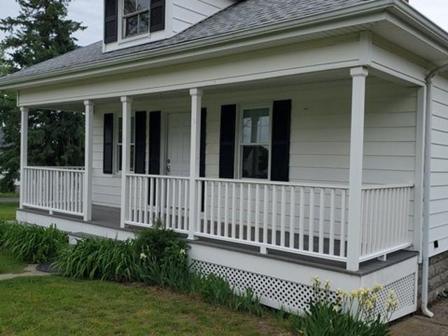 846 Pleasant St, Somerset, MA 02726